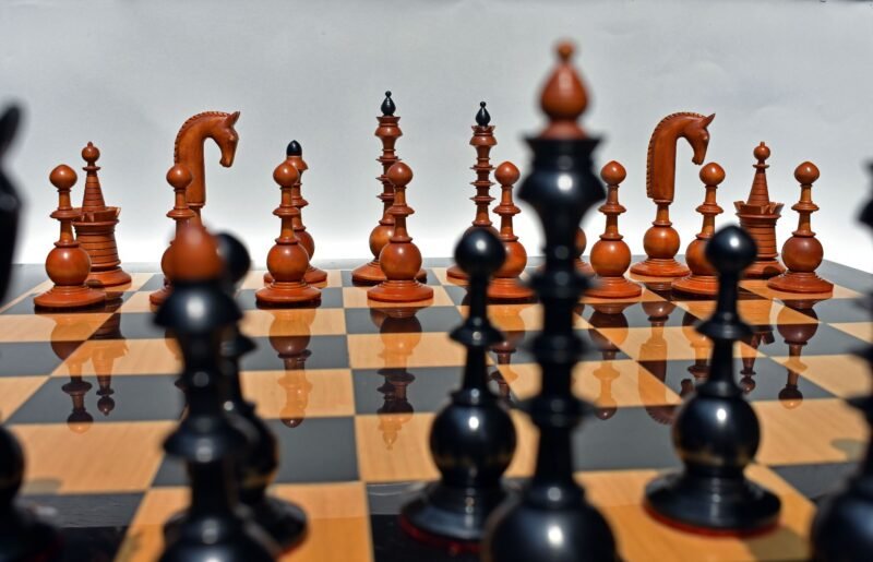 Dutch 8th Century Chess Pieces Antiqued Boxwood & Ebony 4.5" King ...