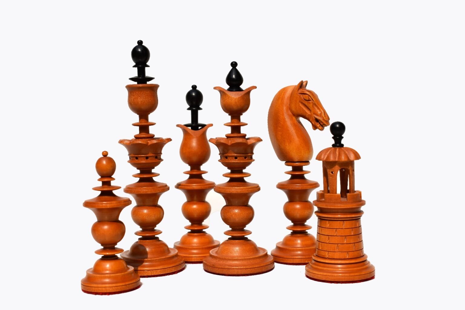 The Selenus Series 18th Century Chess Pieces Antiqued Boxwood & Ebony 4 ...
