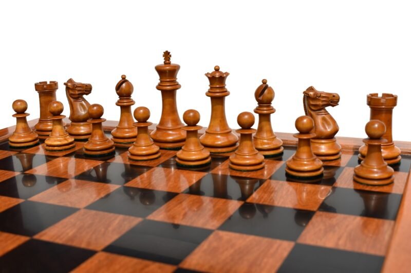 1875-1880 Jaques Zukertort Chess Set Antiqued Boxwood & Ebony 4