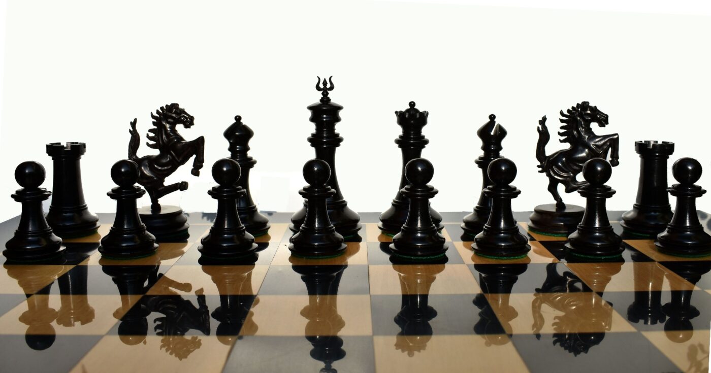 Ferrari Series Chess Pieces Boxwood & Ebony 4.4" King - thechessempire