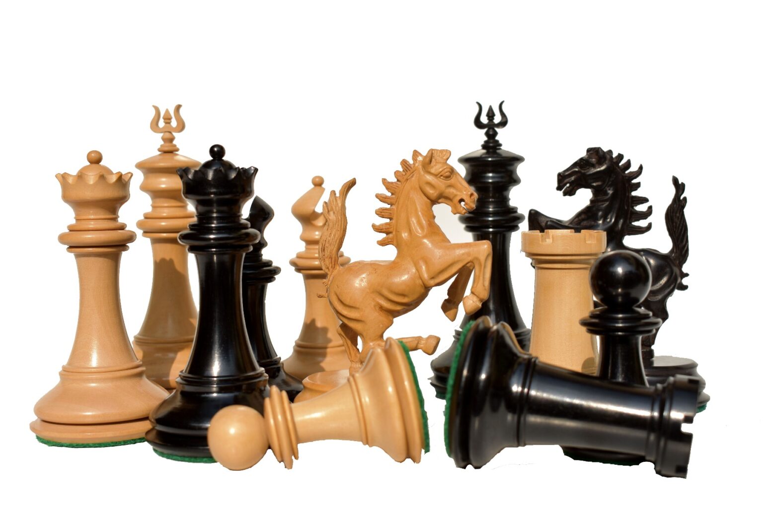 Ferrari Series Chess Pieces Boxwood & Ebony 4.4" King - thechessempire