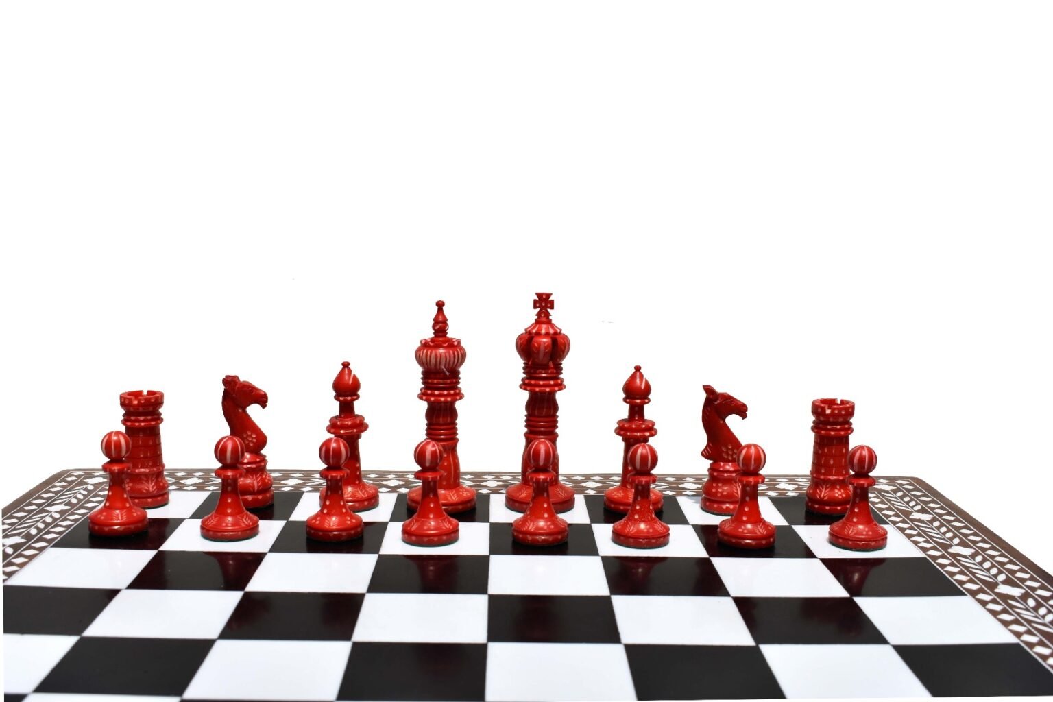 The Kings Cross Series Chess set Natural Bone & Red Stained bone 4 ...