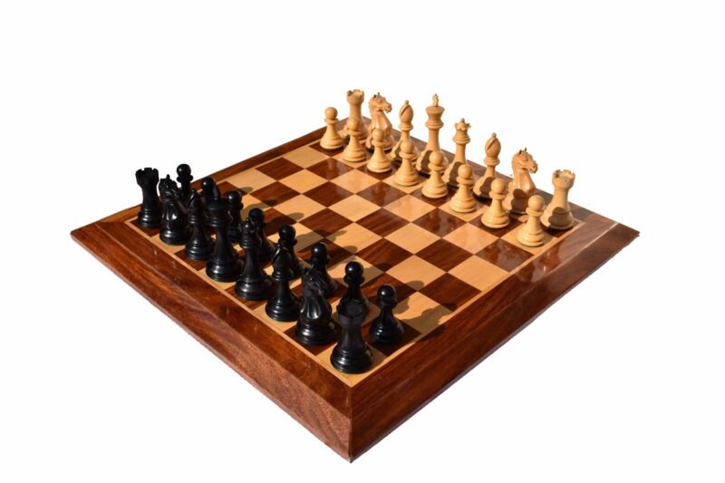 The Fierce Knight Series complete chess set Boxwood & Ebonized 4" King ...