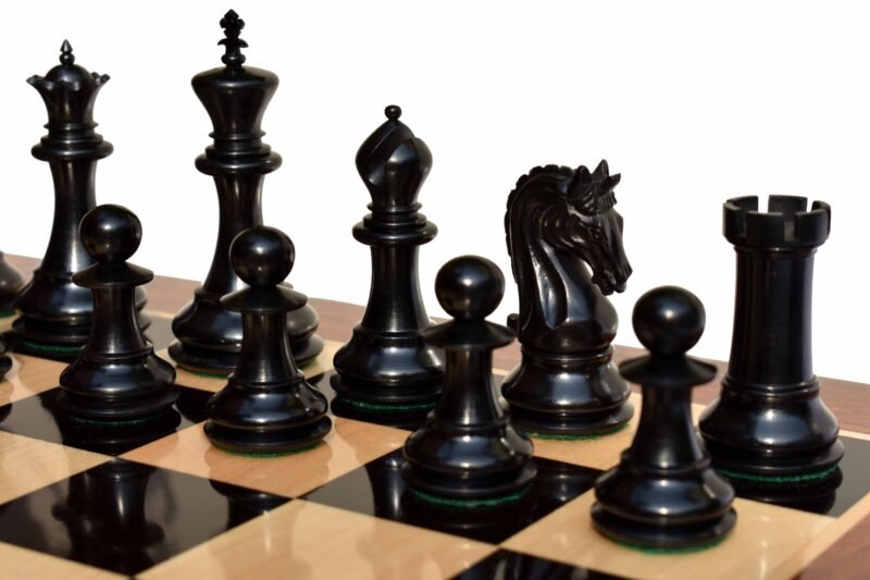 St Joseph Series chess set Boxwood & Ebony 4.25" King with 2.25" square ...