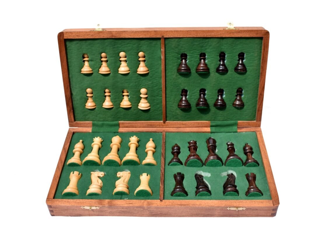 Classic Series chess set Boxwood & Rosewood 3.5" King - thechessempire