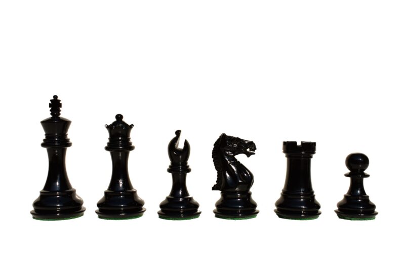 The Centurion Series White & Black Lacquere 3" King chess pieces ...