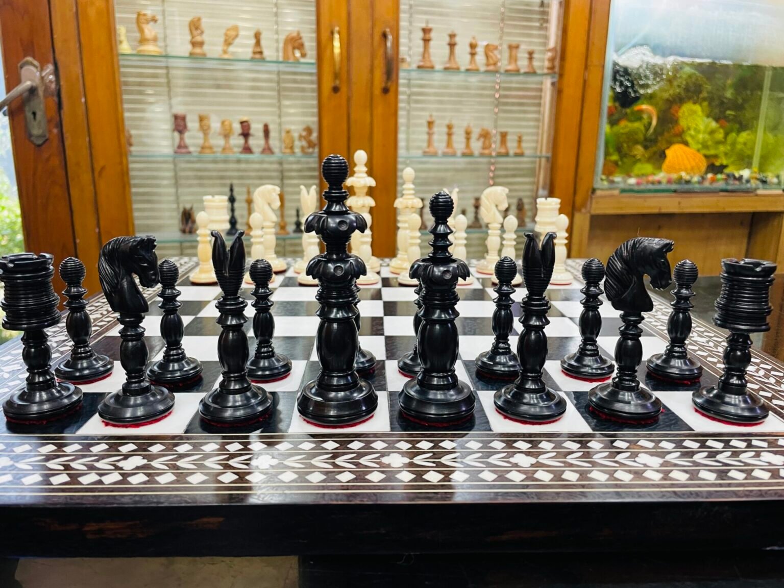 The Calvert Series exclusive chess pieces Bone & Ebony wood 4.4" King ...